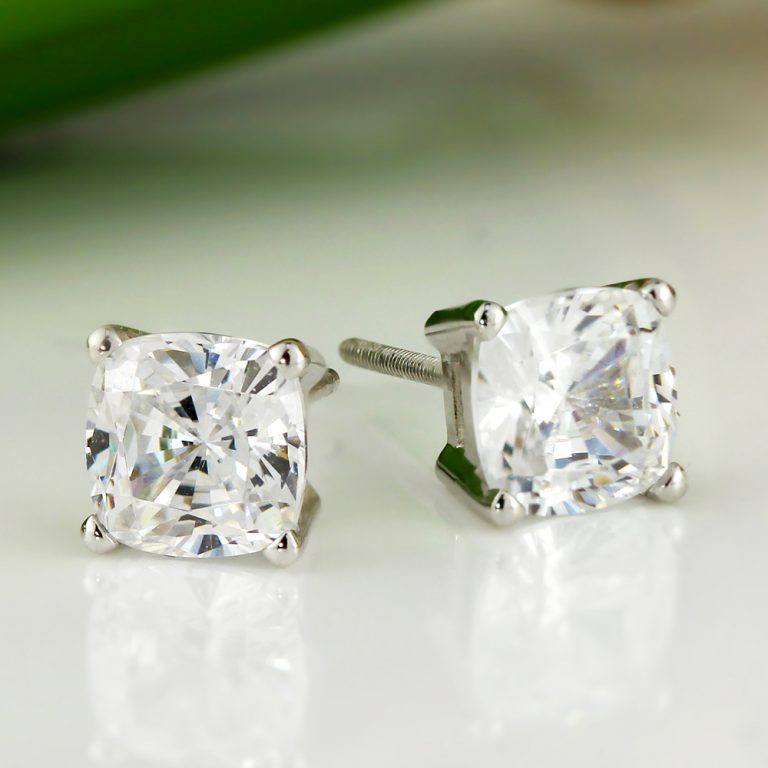 Part Two: The Best Setting for Your Diamond Studs - Diamond Studs News