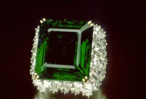 History’s Most Famous Emerald Gems - DiamondStuds News