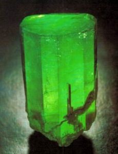 History’s Most Famous Emerald Gems - DiamondStuds News