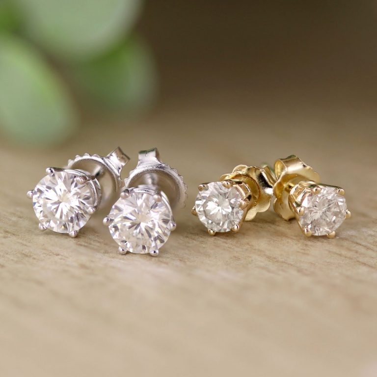 Our Top Jewelry Gift Picks for 2019 #NiceList - DiamondStuds News