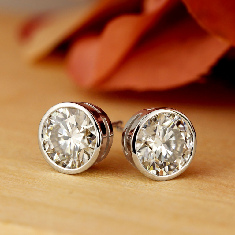 Different Types of Earrings and Earring Styles - Diamondstuds.com Blog